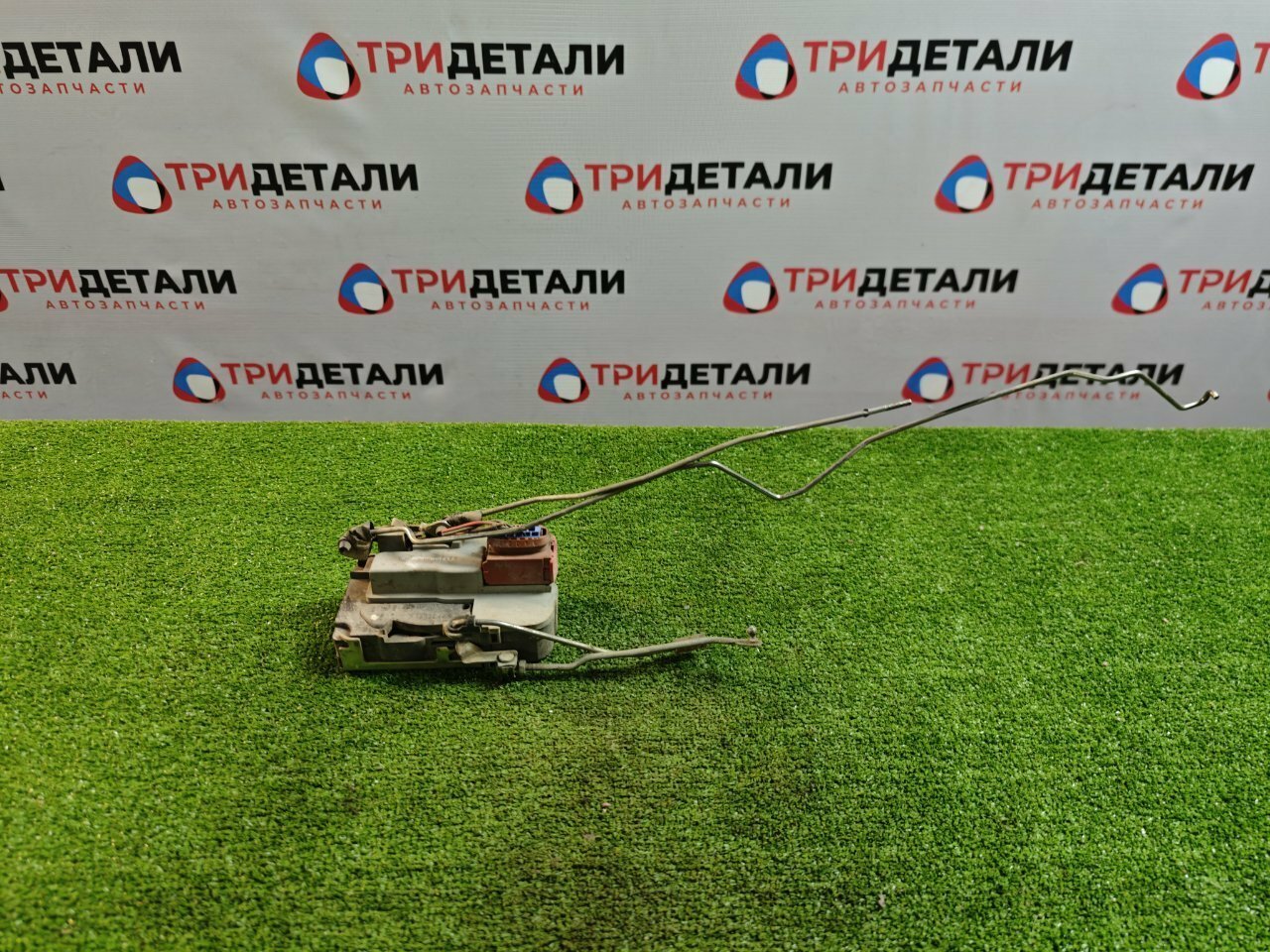 Замок боковой двери Лада Гранта 1.6 11186 2013 перед. лев. (б/у)