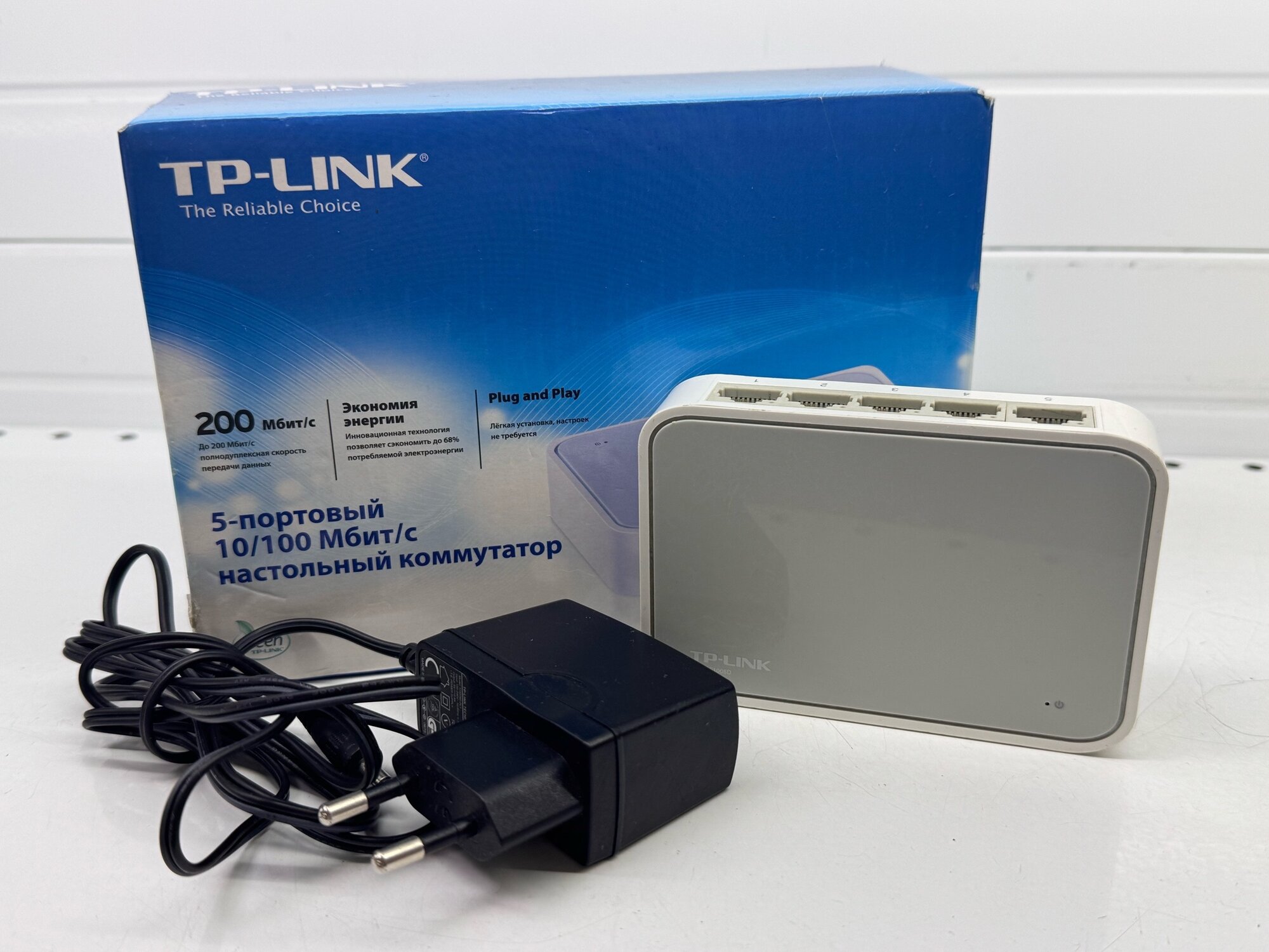 Коммутатор TP-Link TL-SF1005D, 5 портов, скорость передачи данных 100 Мбит/с, белый