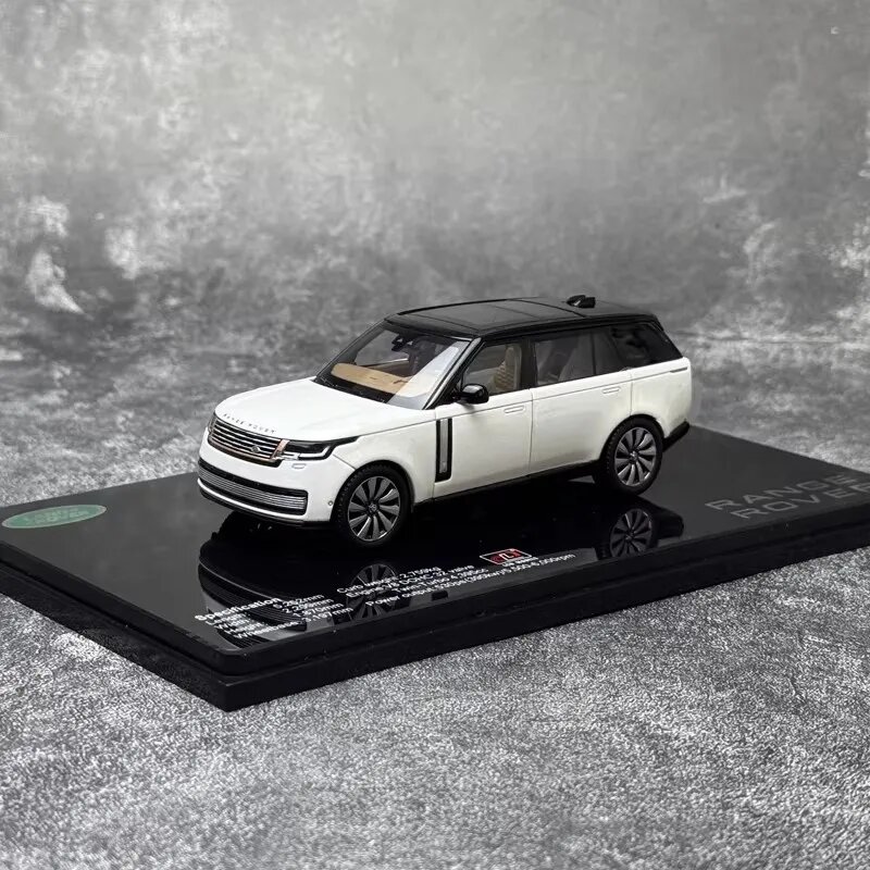 Статичная модель Land Rover Range Rover CLD 1:43 металл