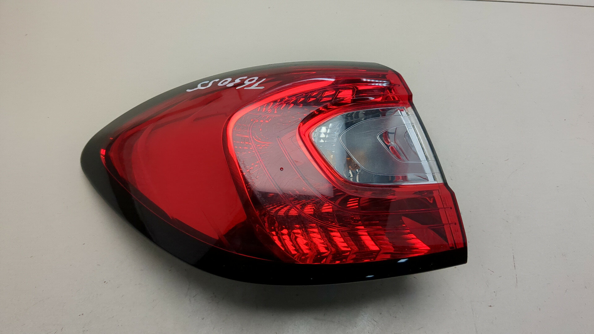 Фонарь (задний) левый Renault Captur Б/У