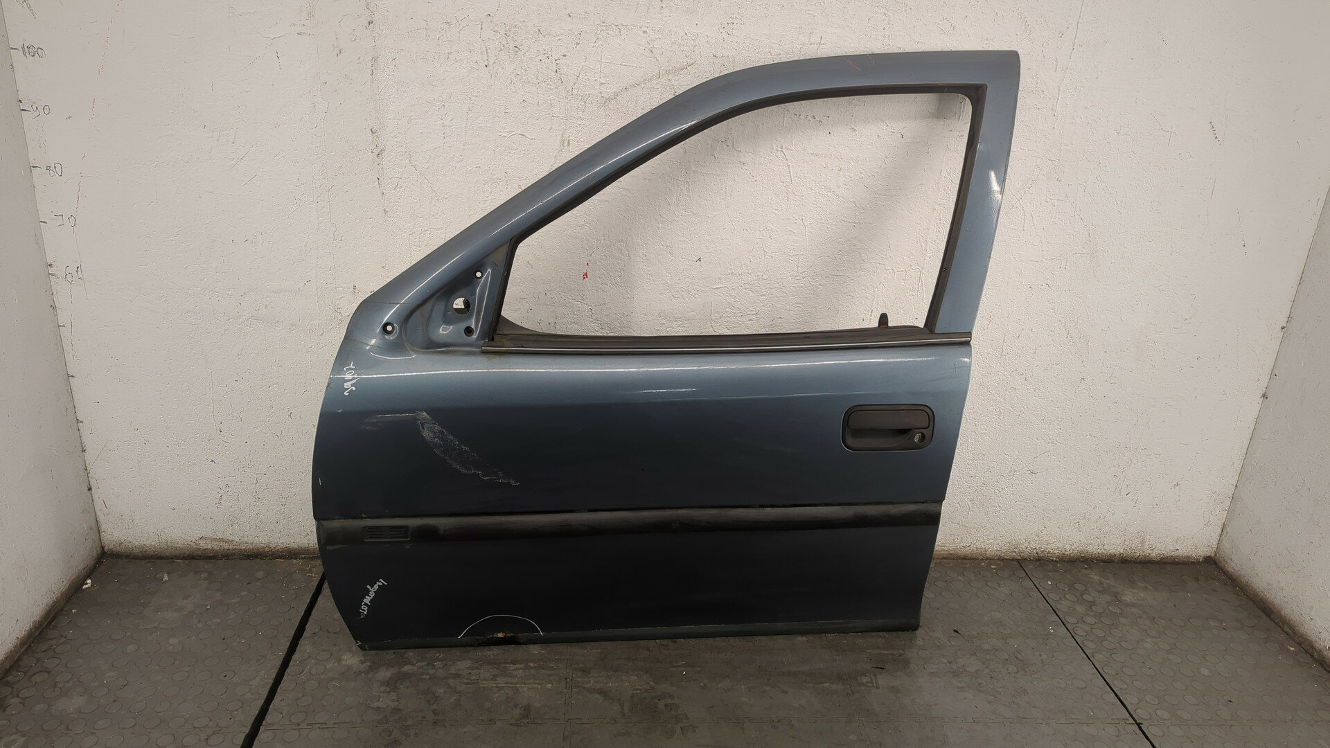 Дверь боковая (легковая) левая передняя Opel Vectra B Б/У
