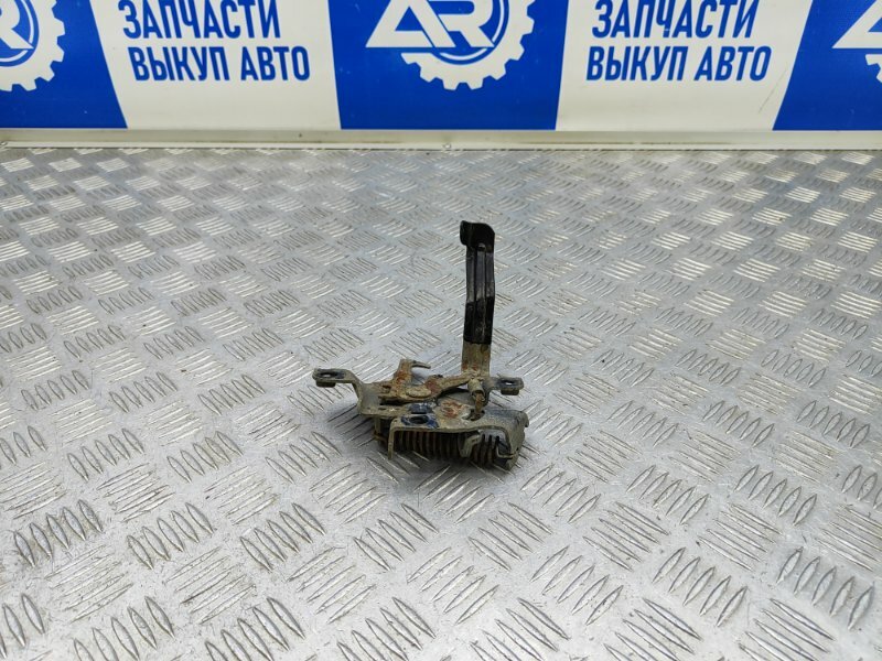 Б/У Замок капота Toyota Auris E150 / Тойота Аурис E150 1.6 1ZRFE 124 Л.С 2007