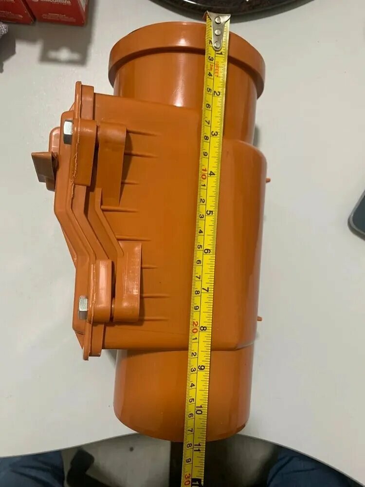 Обратный клапан 110 мм канализации