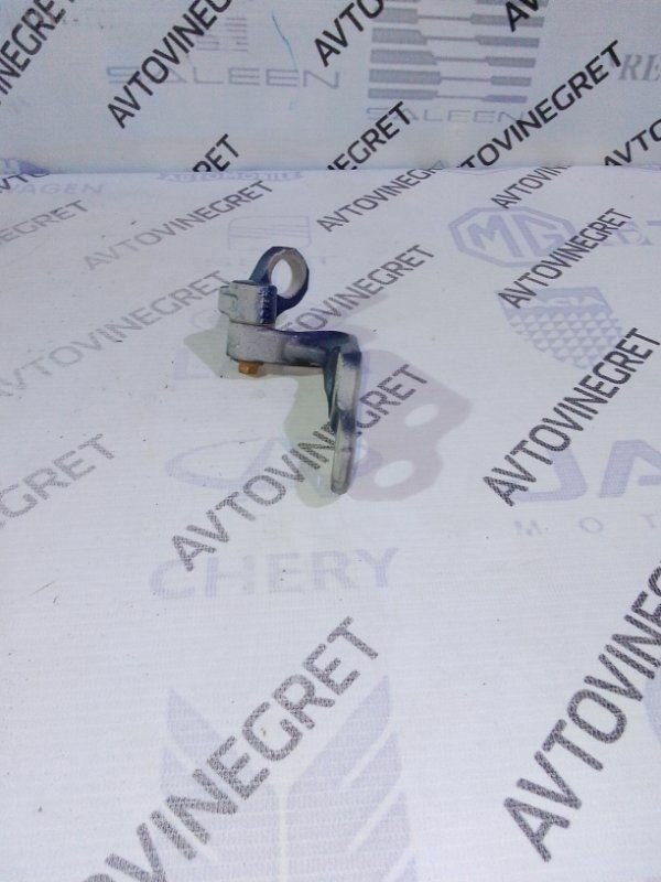 Петля двери передняя правая Ford Focus 2 Б/У с пробегом