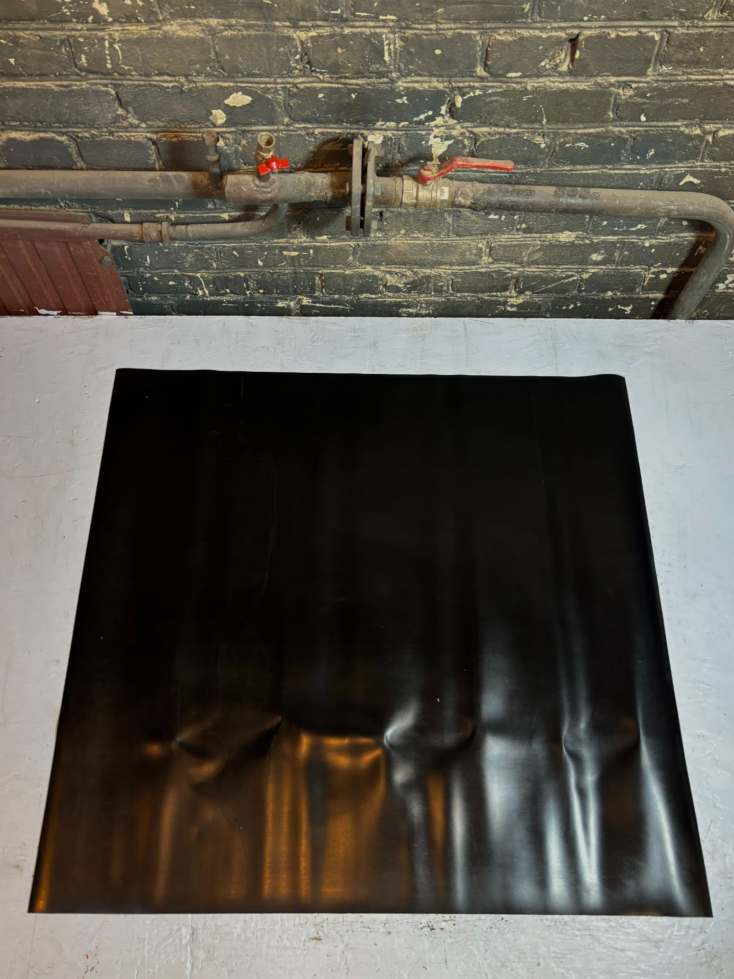 Резина листовая тмкщ (тепло морозо кислото щелочестойкая) 1х1м 4мм