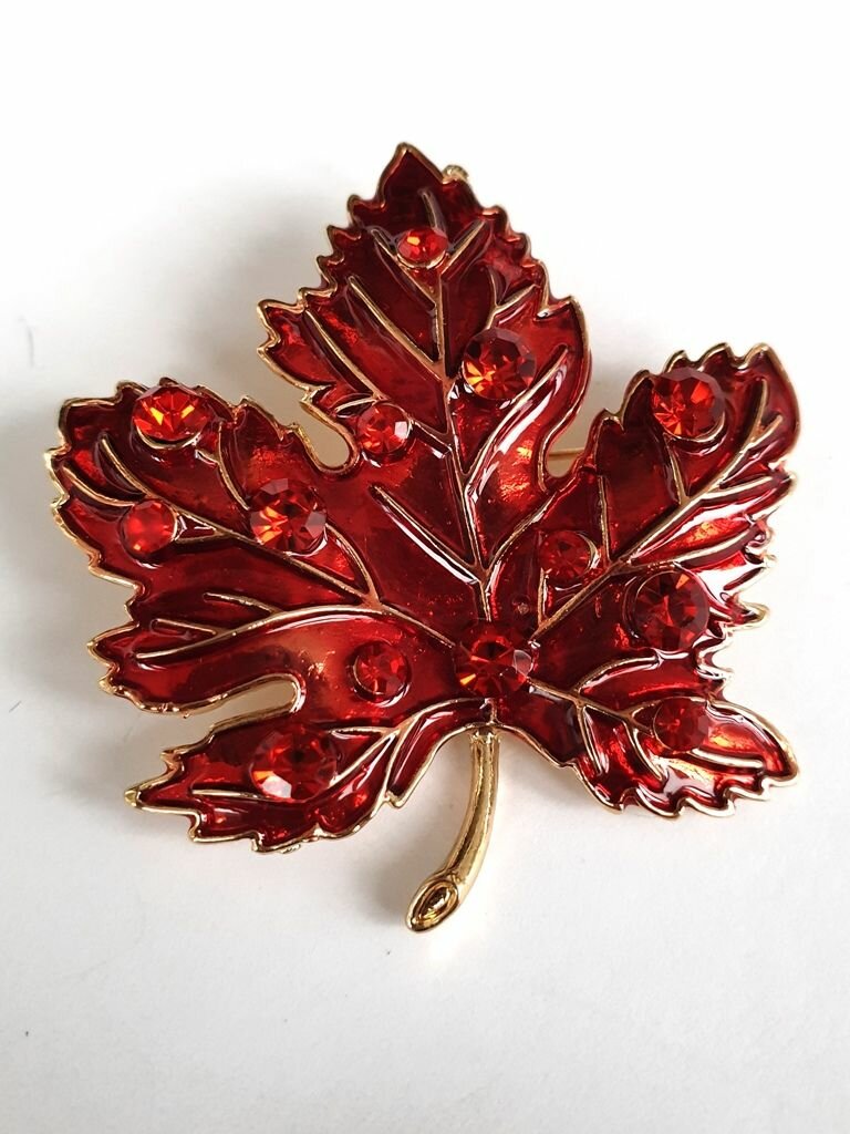 Брошь, кристалл