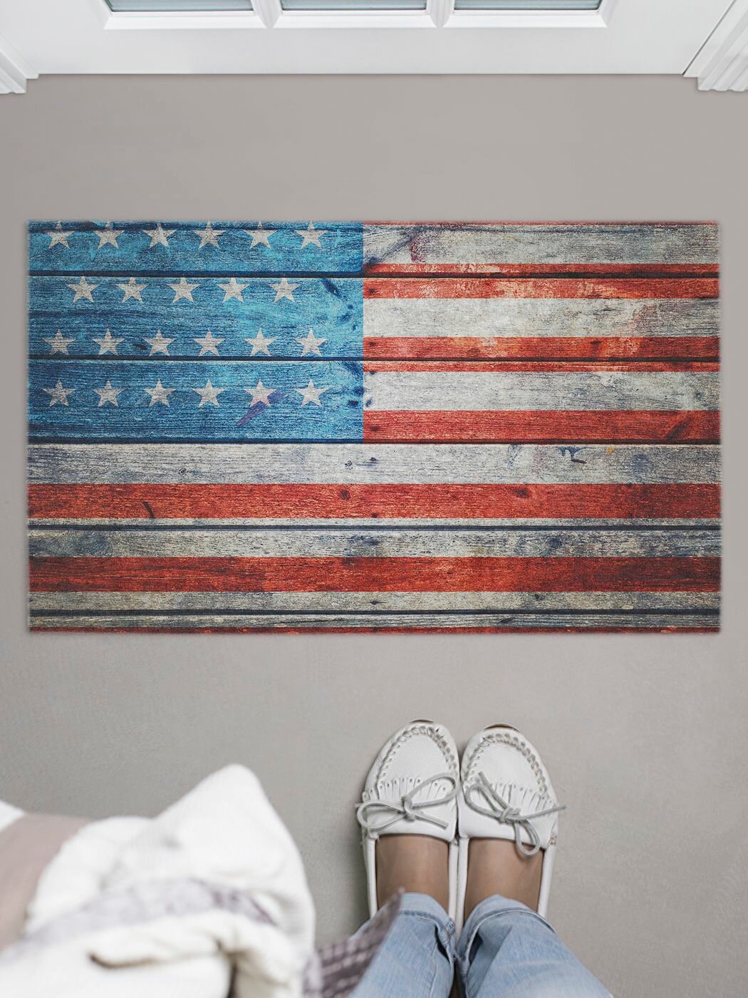 Коврик придверный в прихожую с принтом "Флаг США на деревяной стене" 45 на 75 см , JoyArty