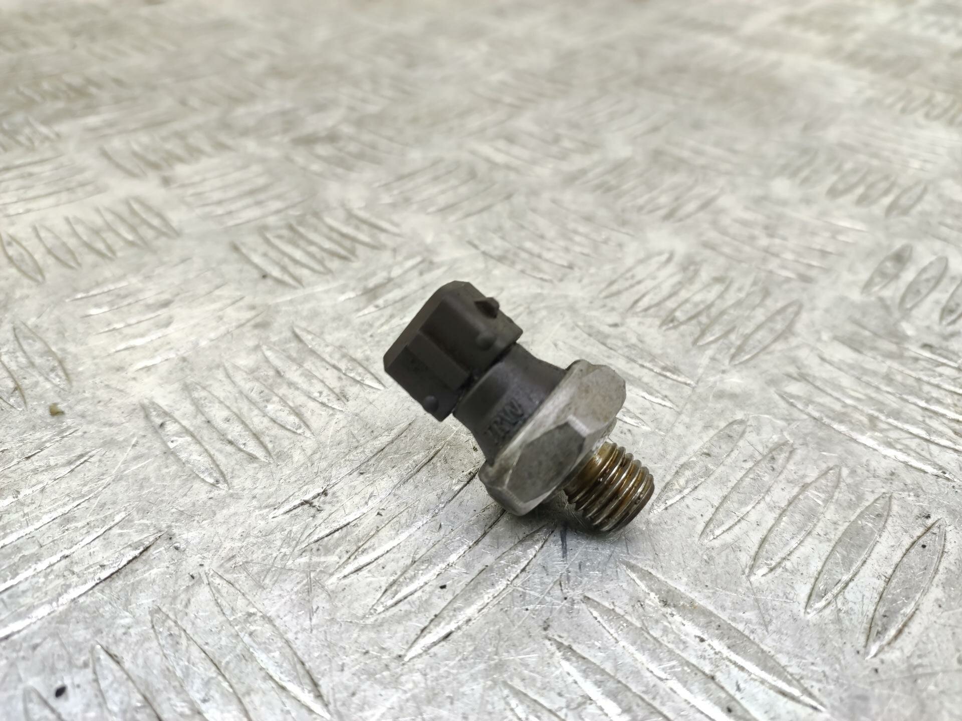 Датчик давления масла BMW 3 E90/E91 2008 17050902