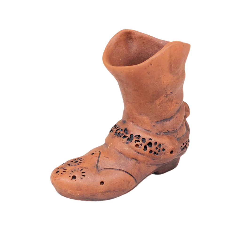 Глинянная фигурка ручной работы "Сапог"