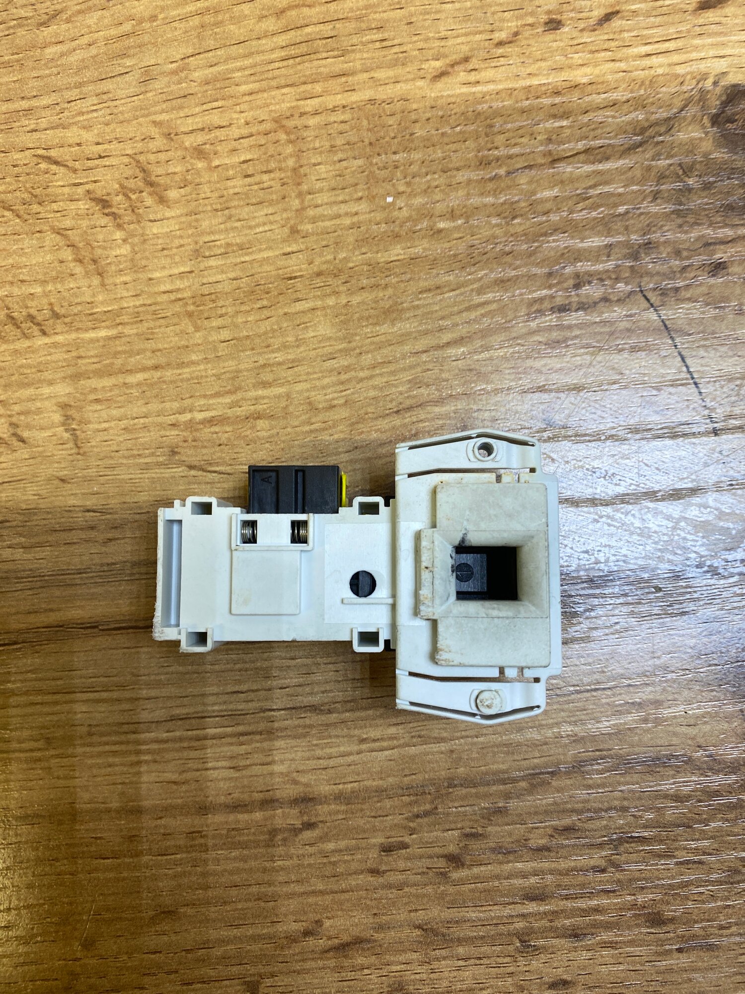 Устройство блокировки люка (УБЛ) для стиральной машины Indesit WISA81, оригинал, б/у