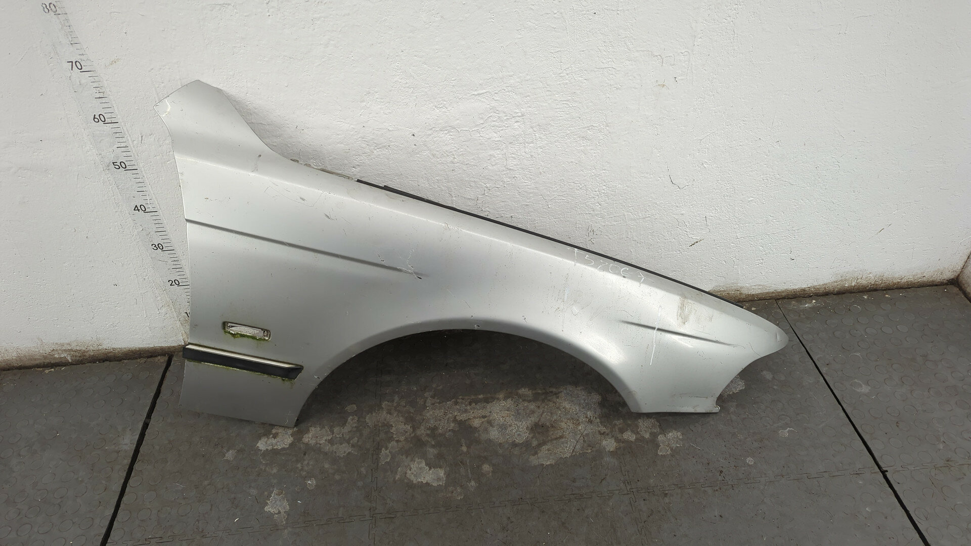 Крыло правое переднее BMW 5 E39 Б/У