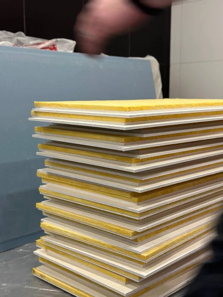 Звукоизолирующая панель. Звукоизоляция. рус 40 с комплектом крепежа (1200x600x40мм) 0,72 м2.