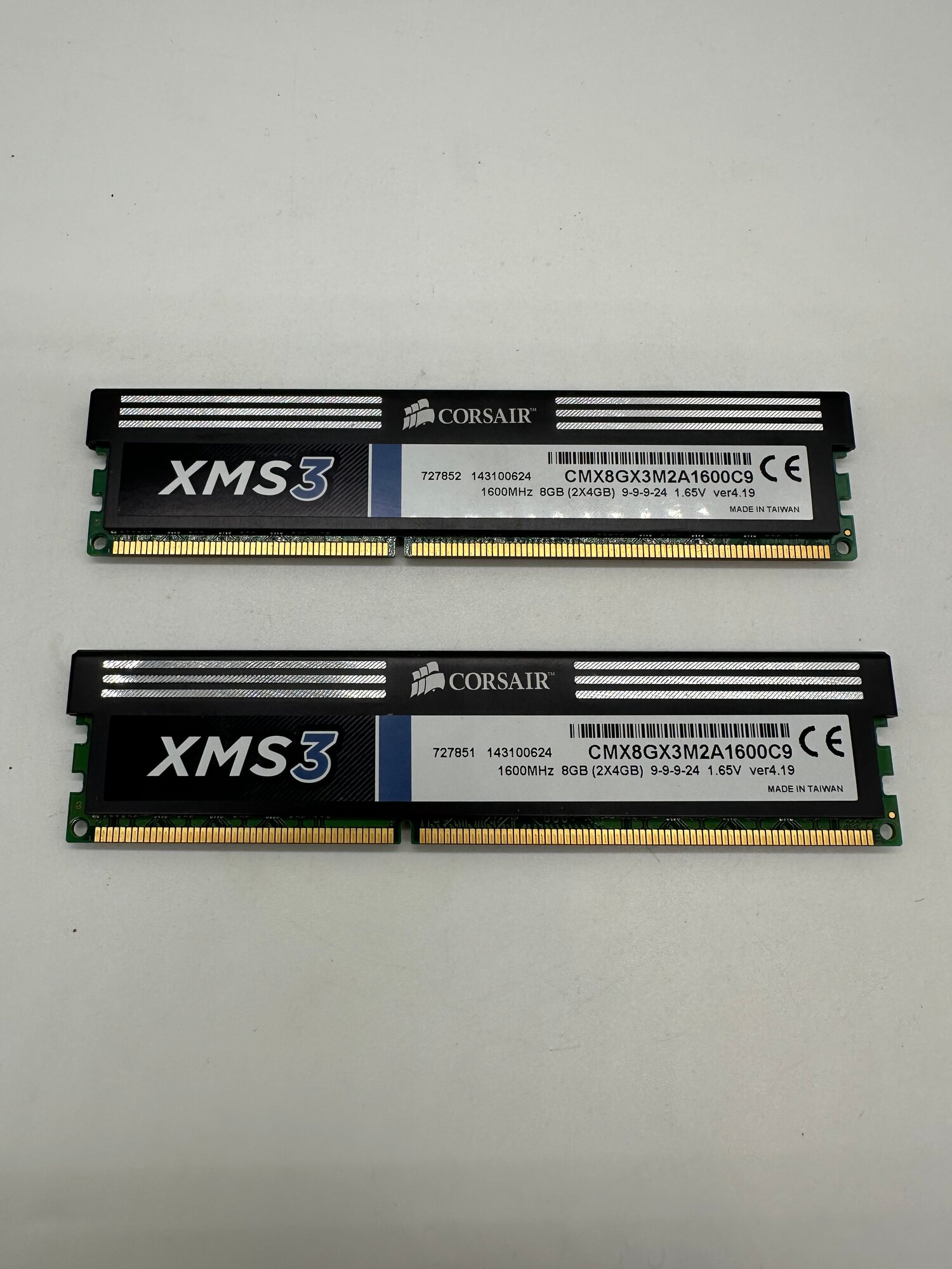 Оперативная память Игровая Corsair XMS 3 2x4 ГБ DDR3 1600 МГц DIMM (8гб общий обьём) cmx8gx3m2a1600c9