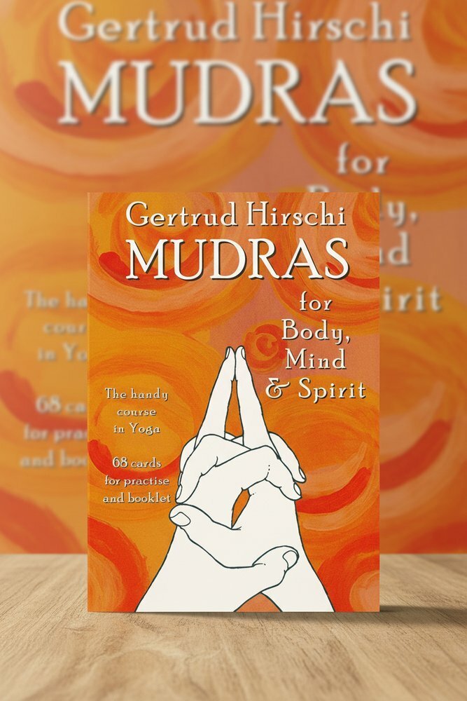 Карты Таро "Mudras Body Mind and Spirit Set" AGM Urania / Мудры для Тела, Ума и Духа 63584 AGM Urania