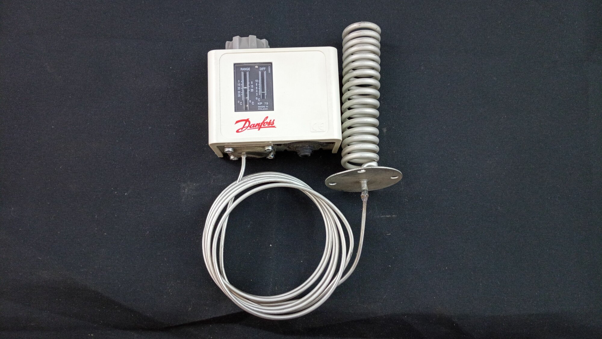 060L112066 Термостат регулируемый KP75 Danfoss