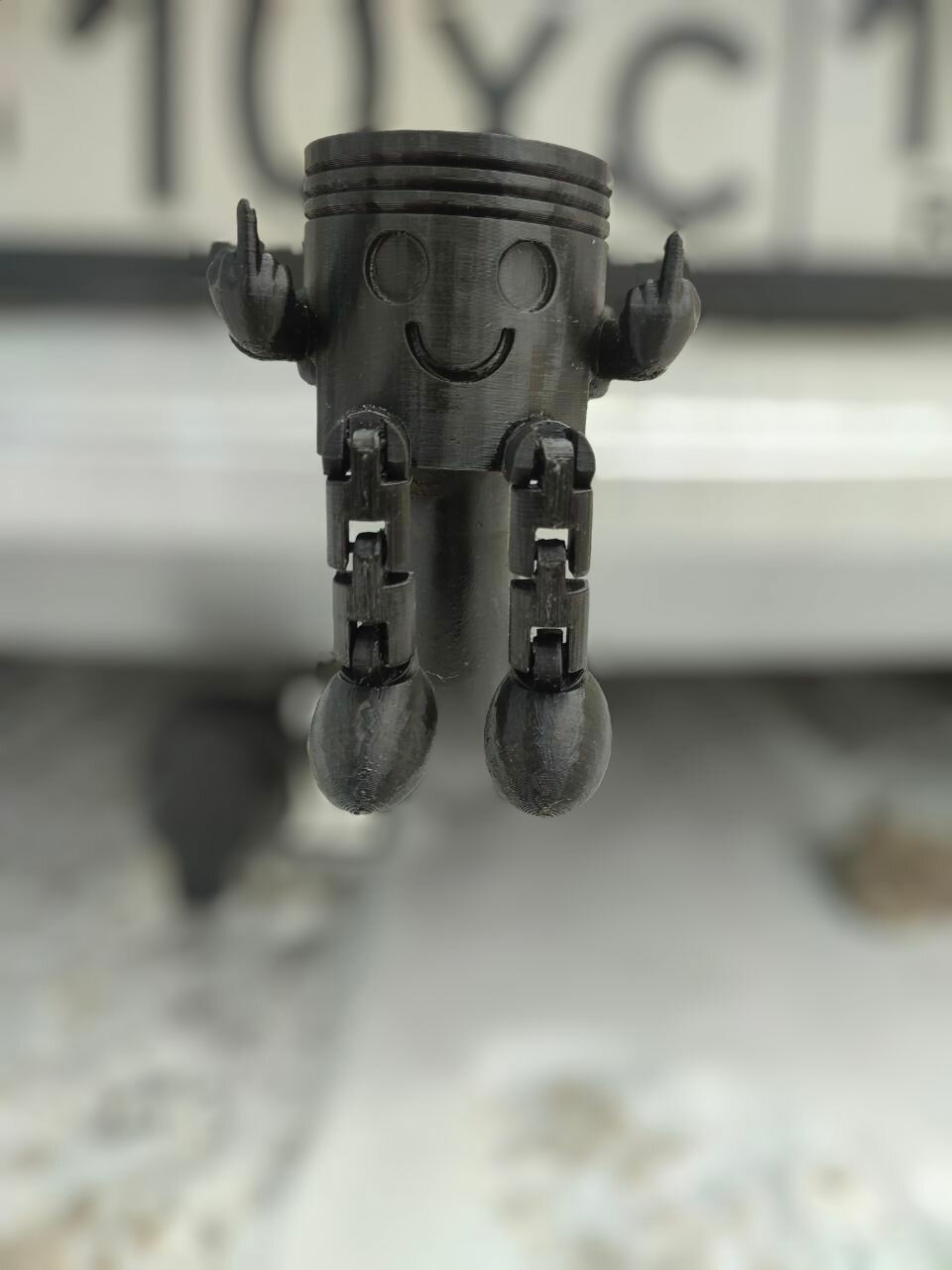 Колпак на фаркоп / накладка на фаркоп Поршень с руками