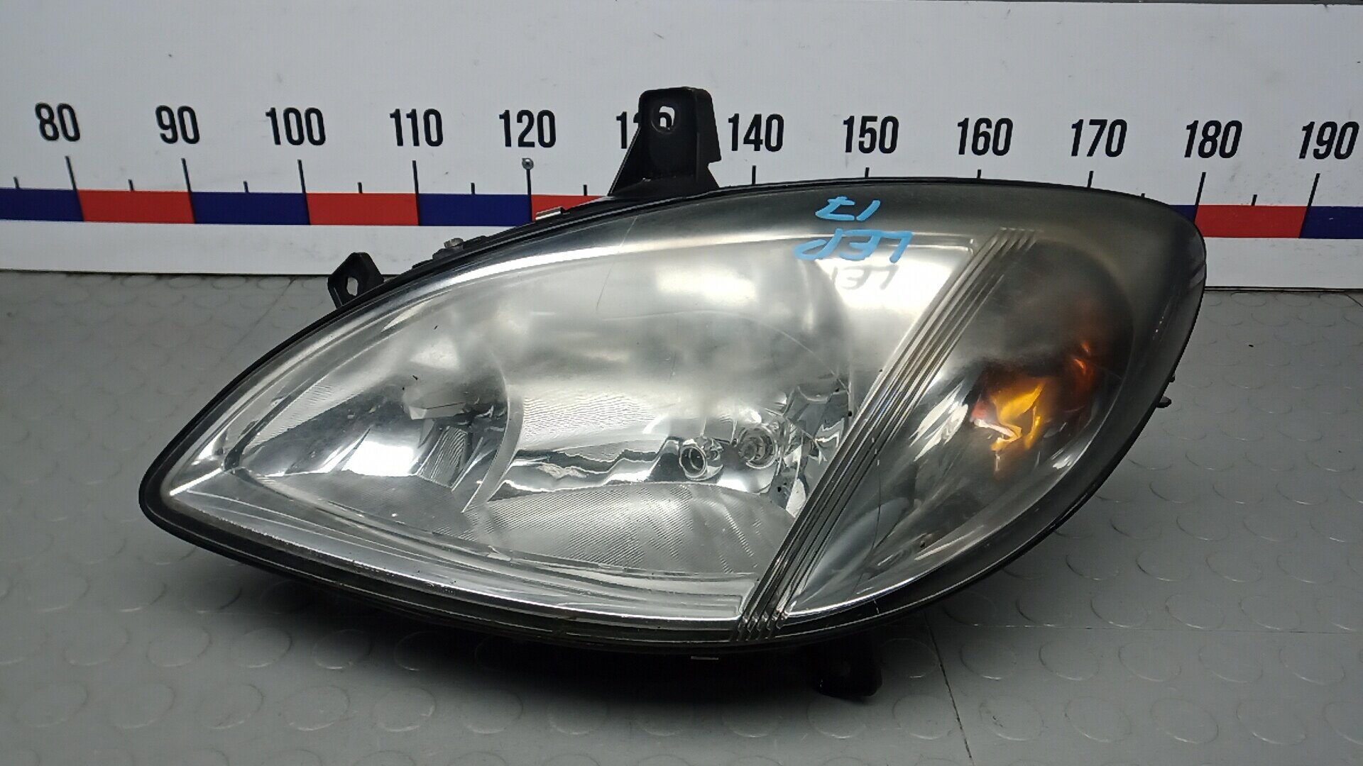 Фара левая MERCEDES BENZ VITO W639