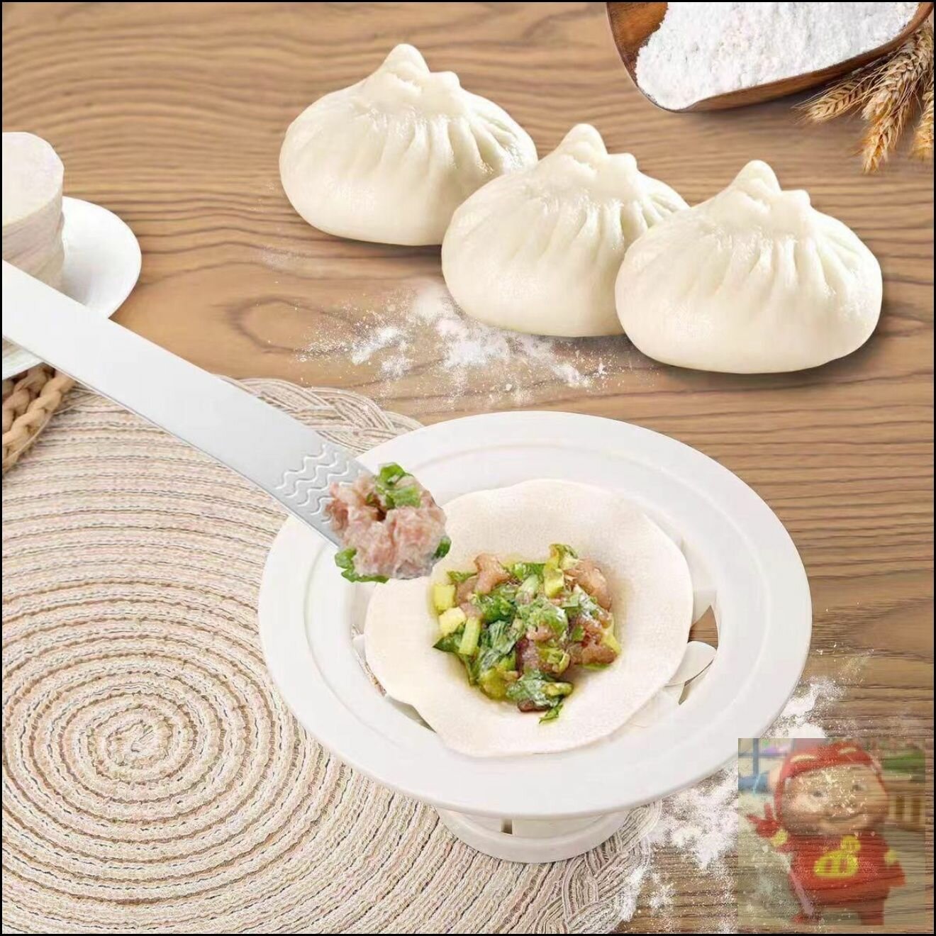 Хинкальница для формовки ручная; пельменница ручная.