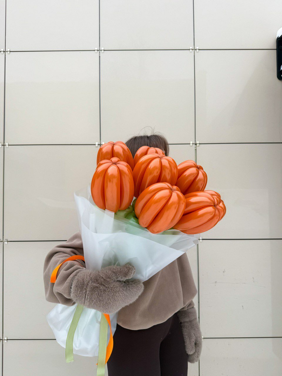 Букет из воздушных шаров "Тюльпаны", для дня рождения, 9 шт, оранжевый закат