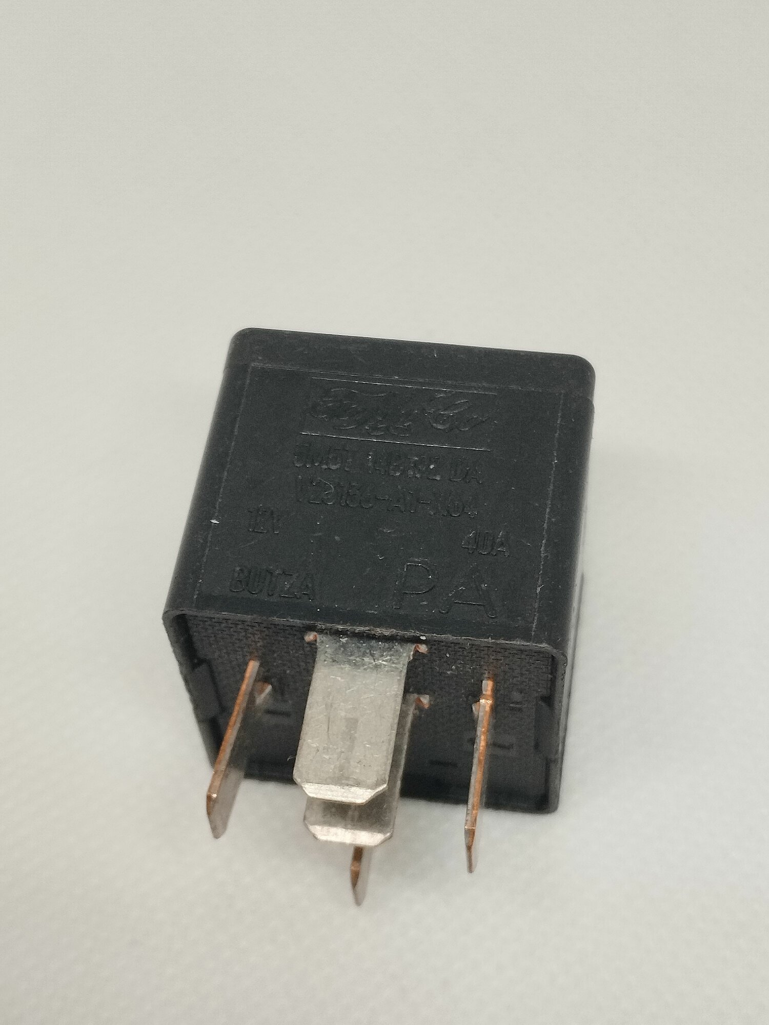 Реле 5M5T14B192DA