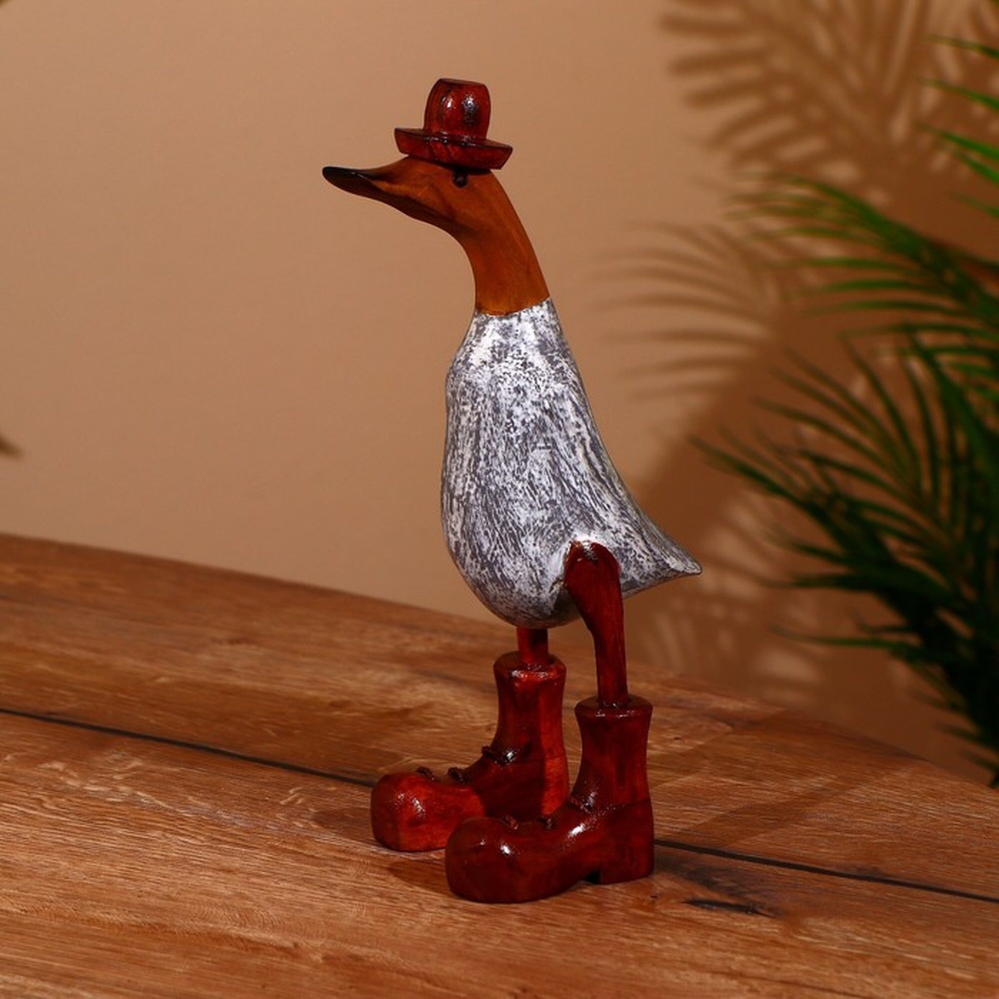 Статуэтка «Утка в сером», дерево, 27см, подарочная упаковка, коричневый