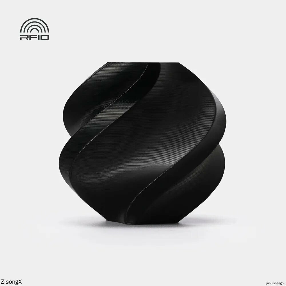 Bambu Lab TPU для AMS: филамент для 3D-печати. многоцветной печати на высоких скоростях. Гибкий, прочный, ударопрочный, Автоматическое распознавание параметров по RFID. Чёрный 53101 1KG(с катушкой)