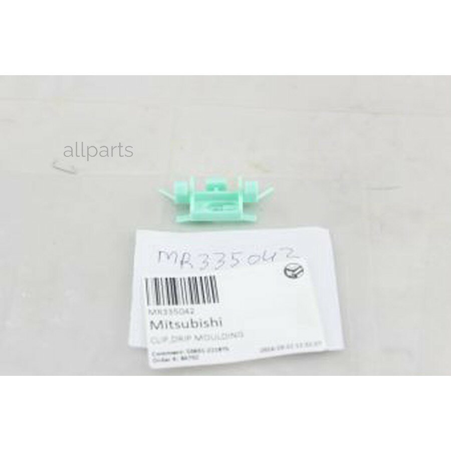 MITSUBISHI MR335042 Клипса молдинга крыши