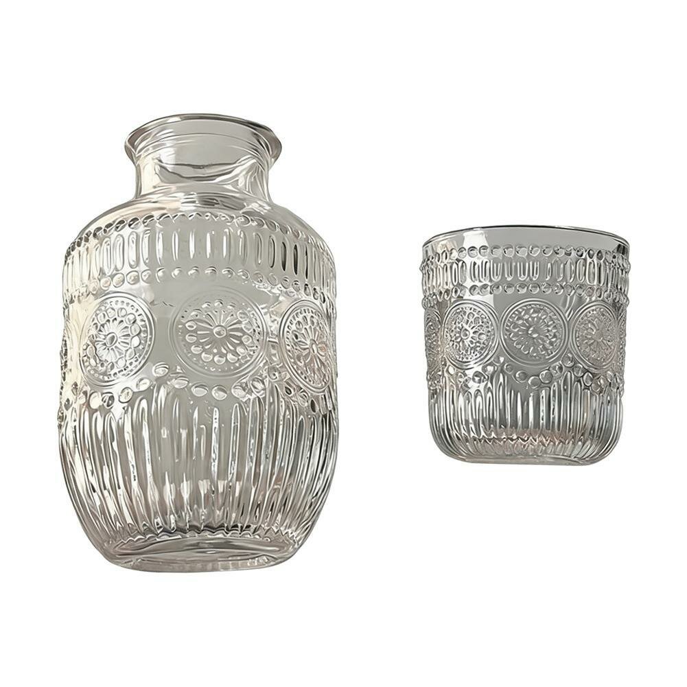 Винтажная стеклянная чайная чашка с гравировкой и крышкой.