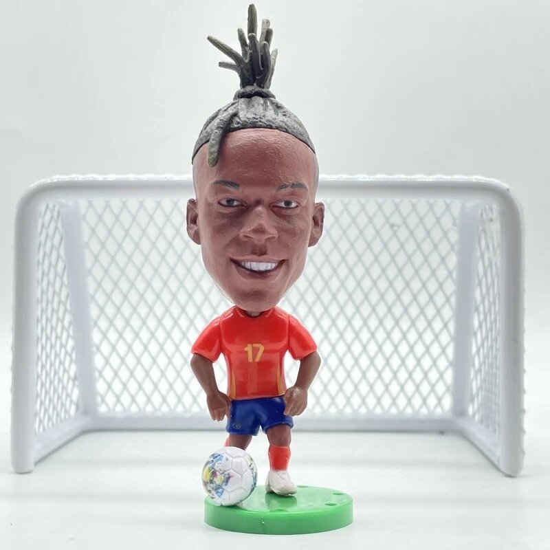 Коллекционные фигурки Soccerwe 2010: Звезды футбола — Ксаби Торрес, Аньхе Мата, Андреа Виктор. Хит продаж!