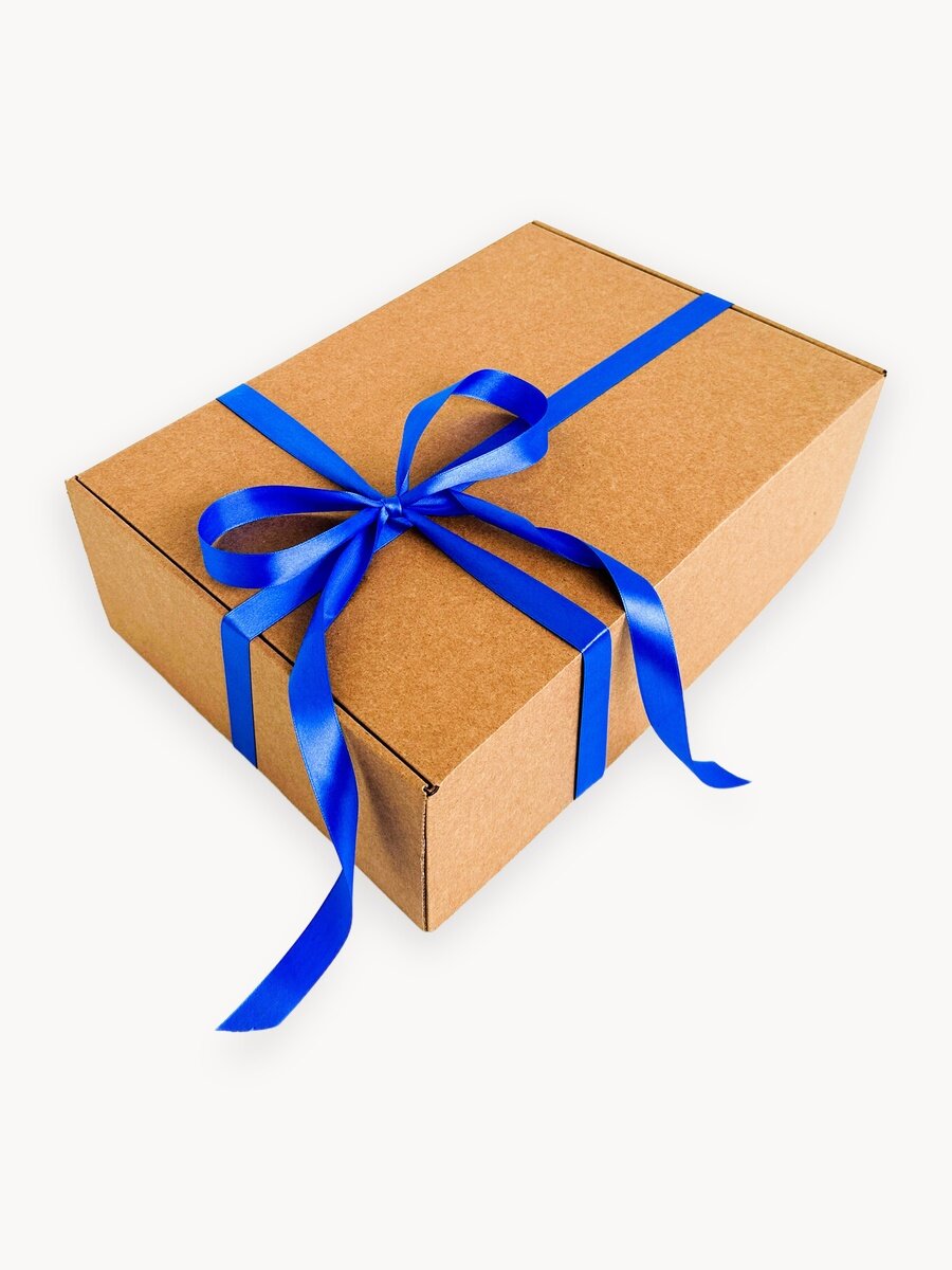 Подарочная коробка GILEV 37х26х12см с наполнителем и синей лентой
