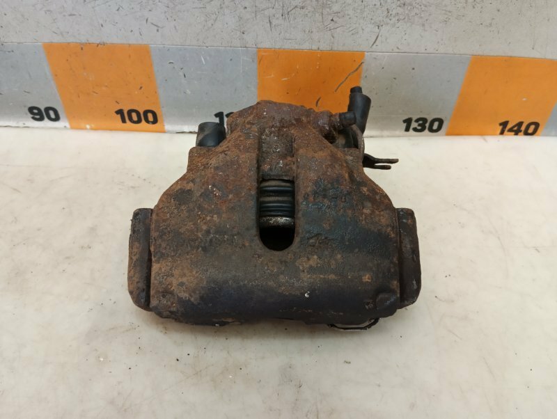 Б/У Суппорт передний правый Volkswagen Passat 1998 B5 412924 VAG арт. 8E0615124X