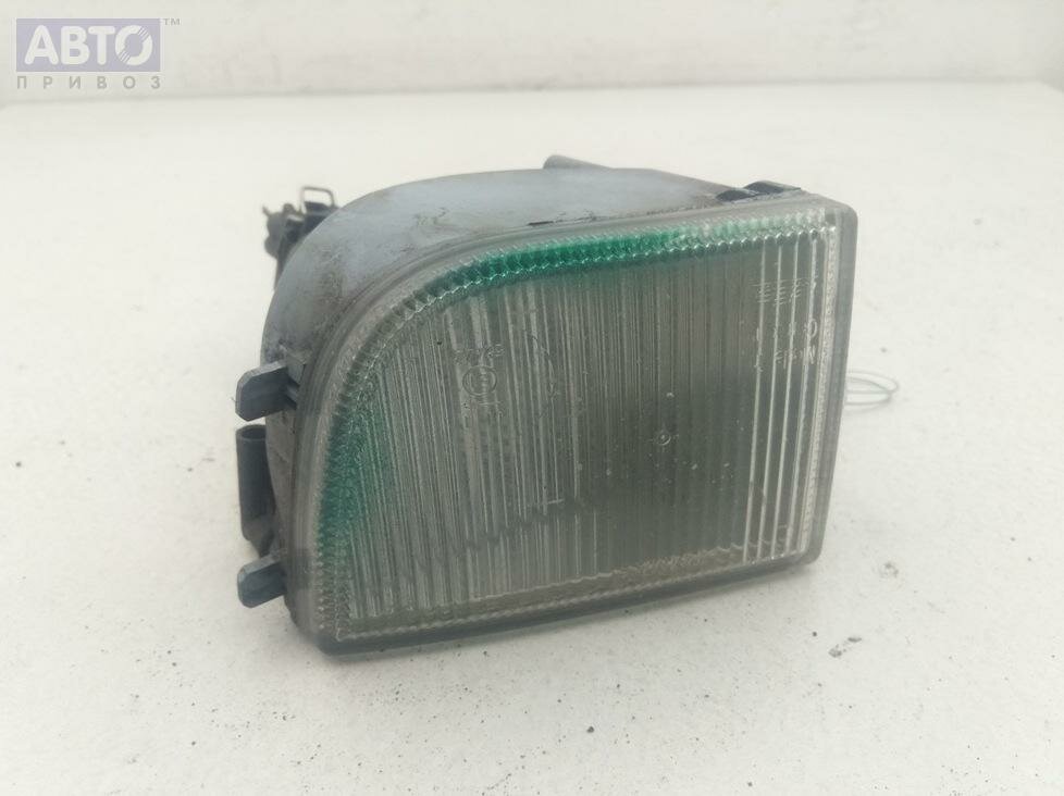 Поворотник (указатель поворота) левый Volkswagen Passat B4