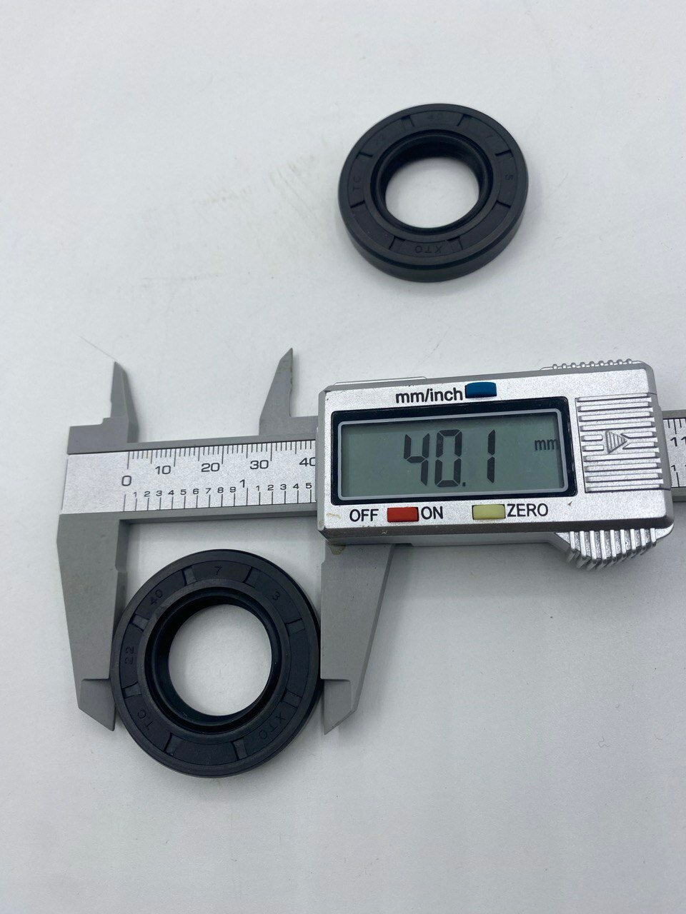 Манжеты (ZHIDE) 22x40x7 2 штуки, для электродвигателей, высококачественные.