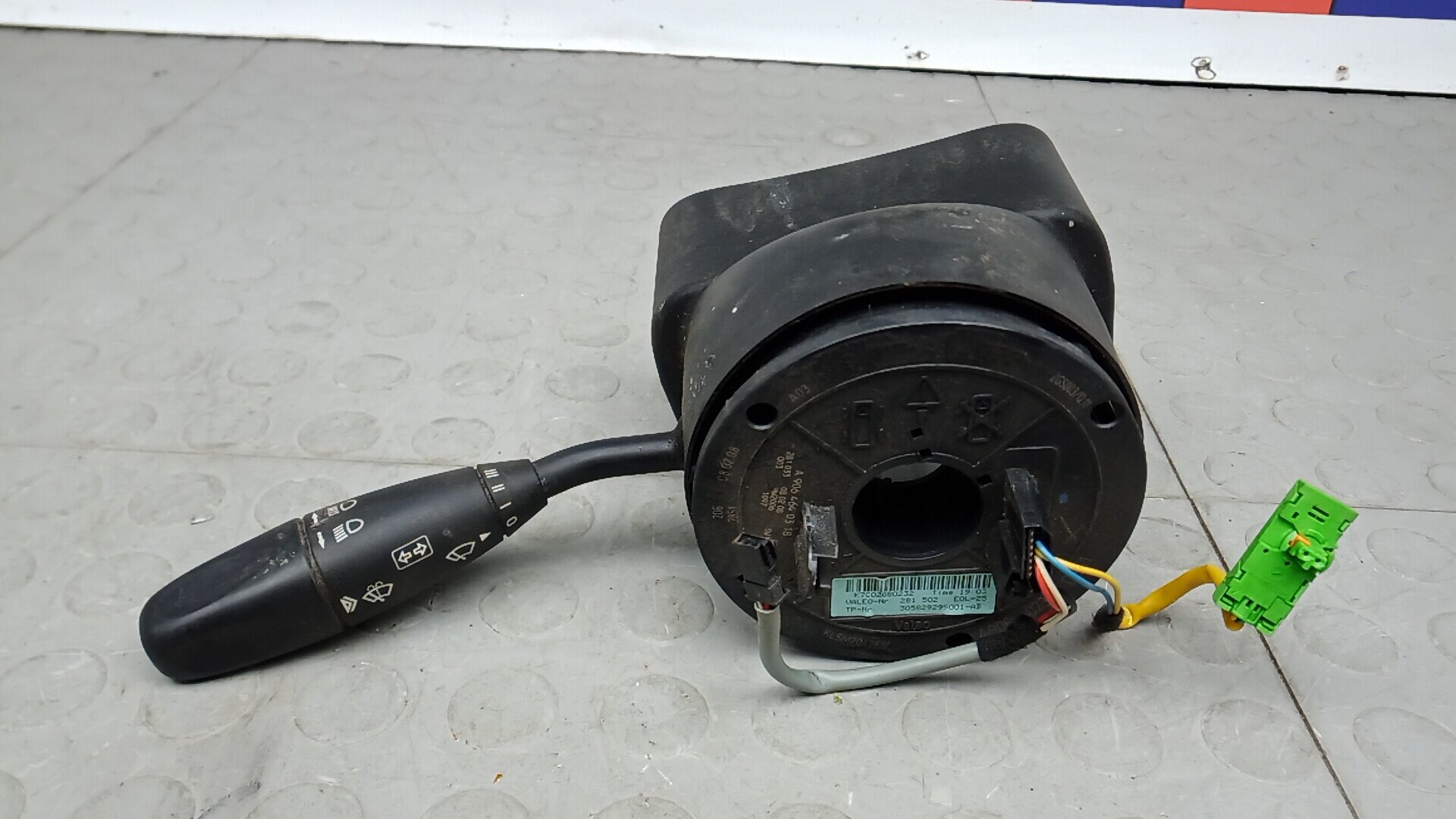 Переключатель поворотов и дворников (стрекоза) VOLKSWAGEN CRAFTER 1