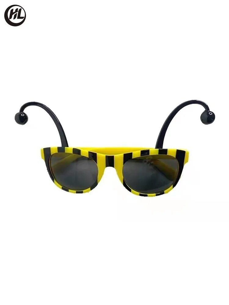 Насекомые-аксессуары: сумка, карнавальные очки, волшебная палочка, ободок.