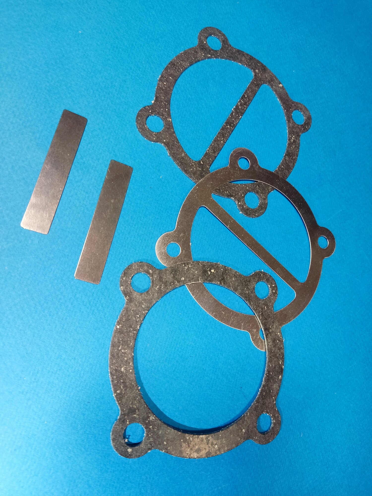 Комплект прокладок и пластин remeza LB40, LB30 (комплект на один цилиндр)