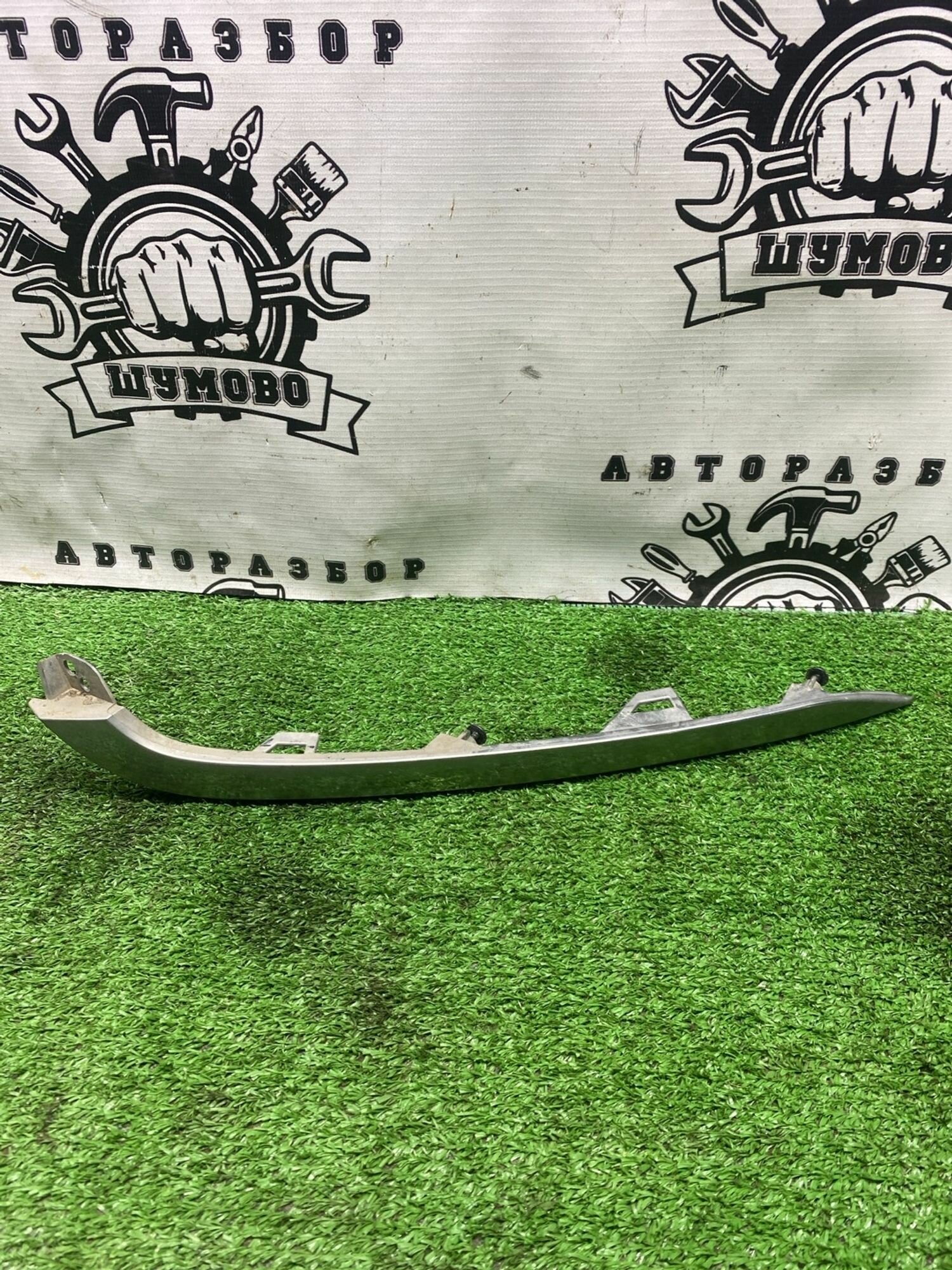 Молдинг бампера левый ВАЗ (LADA) Granta, I рест. с пробегом