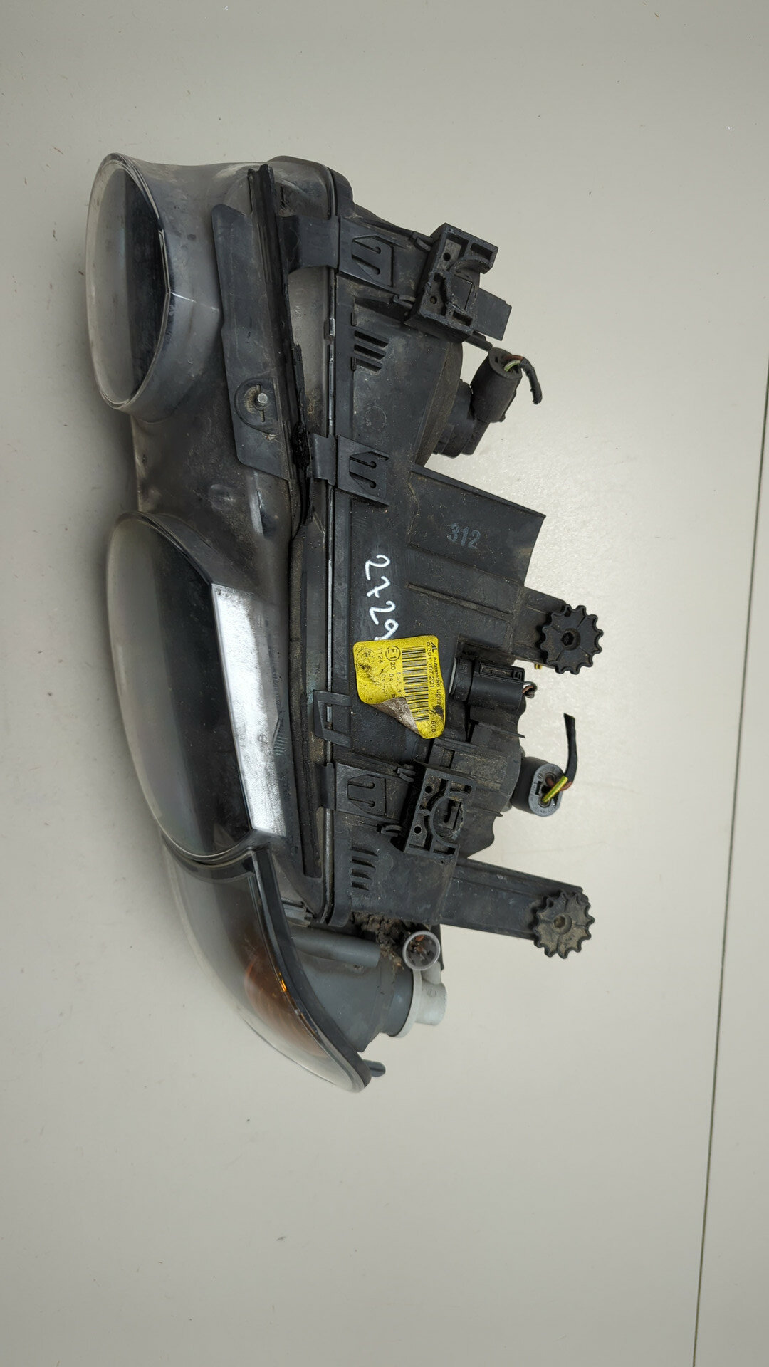 Фара (передняя) левая BMW 3 E46 Б/У