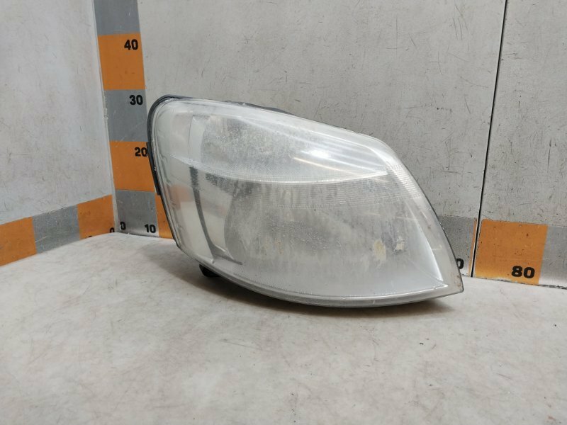 Б/У Дефект-крепление сломано, не оригинал Фара правая Peugeot Partner 2011 5F, 1 489965 Peugeot-Citroen арт. 6205AW