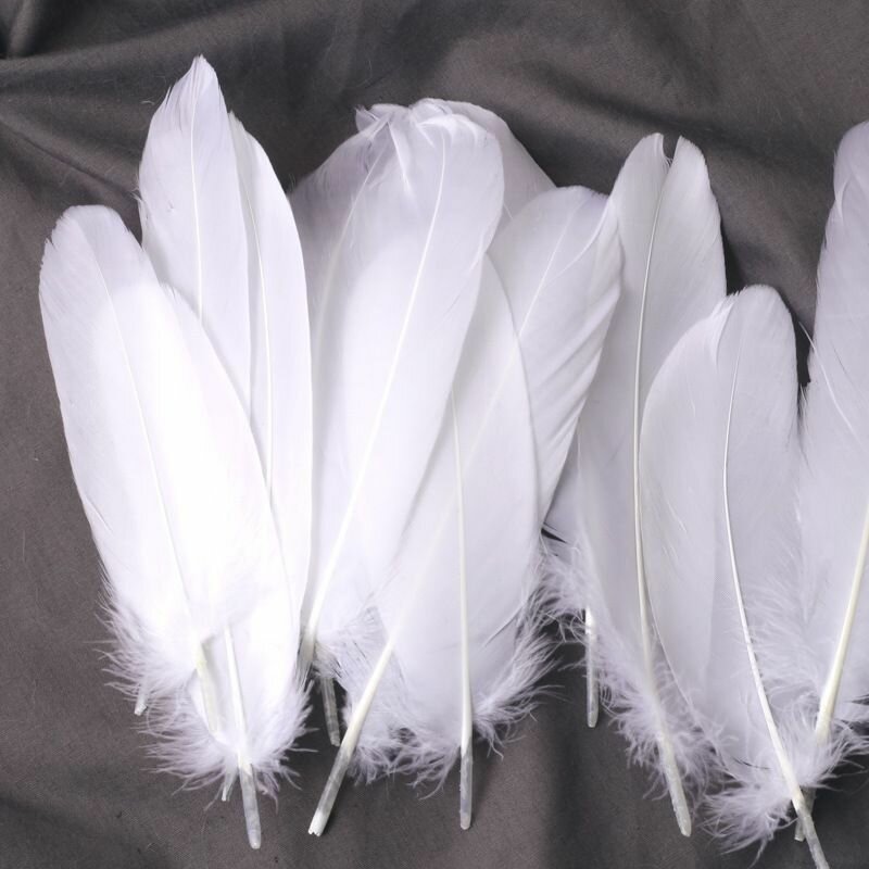 10cm-17cm 50 шт. Перья для творчества декоративные Натуральное гусиное перо/ белый-