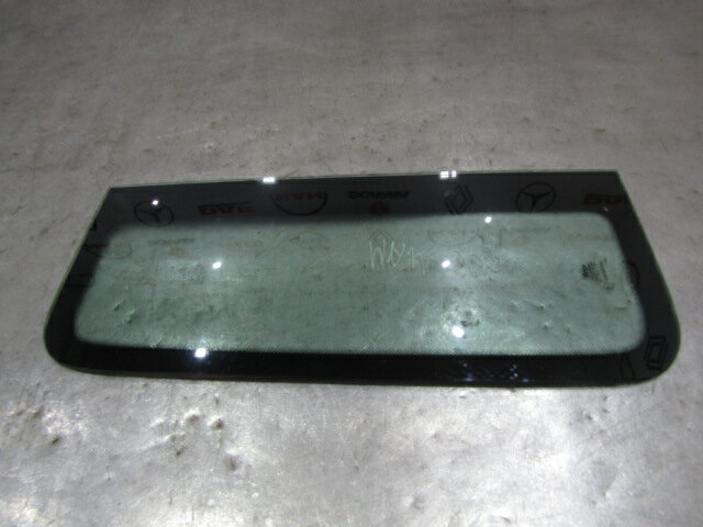 Стекло боковое левое MAN TGA, TGS, TGM, TGL