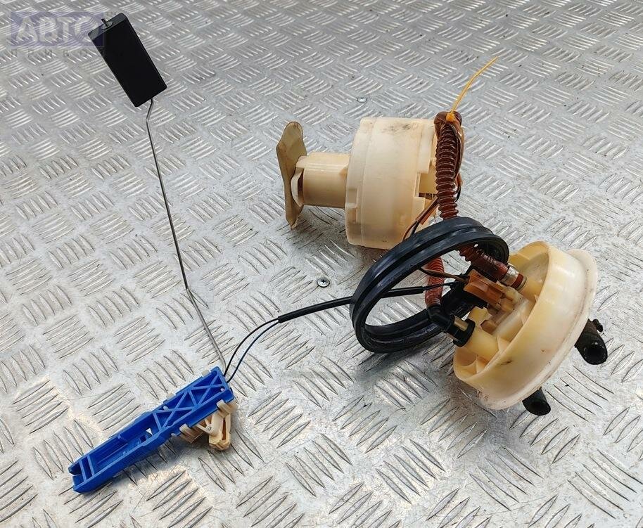 Насос топливный Volkswagen Passat B5