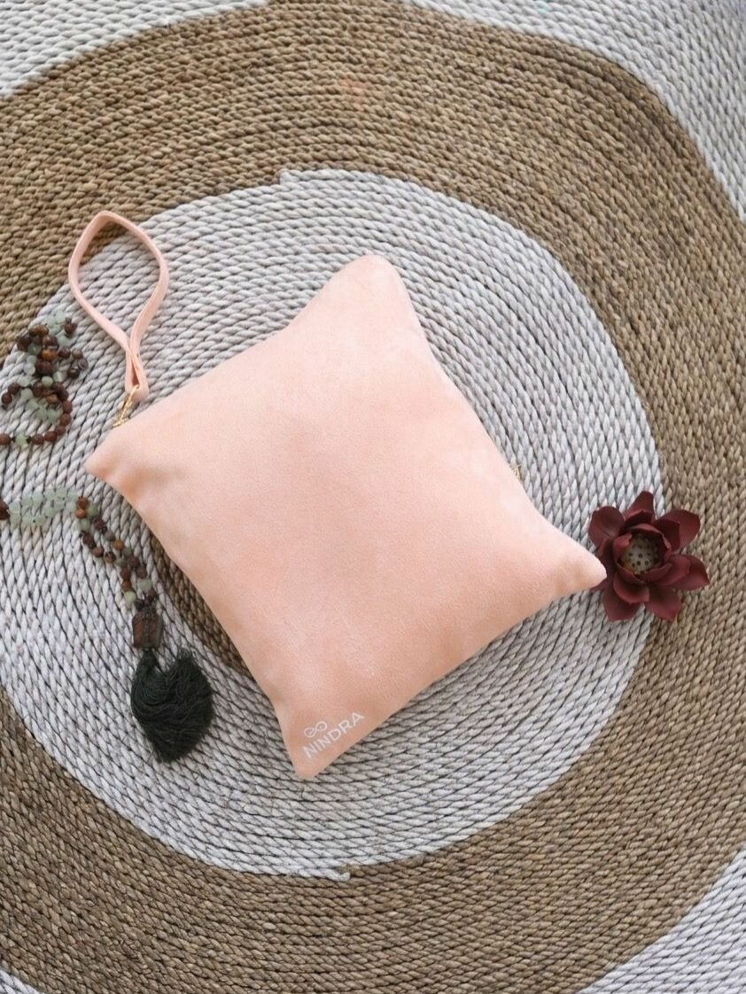 Чехол для коврика 1 мм NiiDRA, цвет - нежный персик, материал - микрофибра, размер 27*31 см