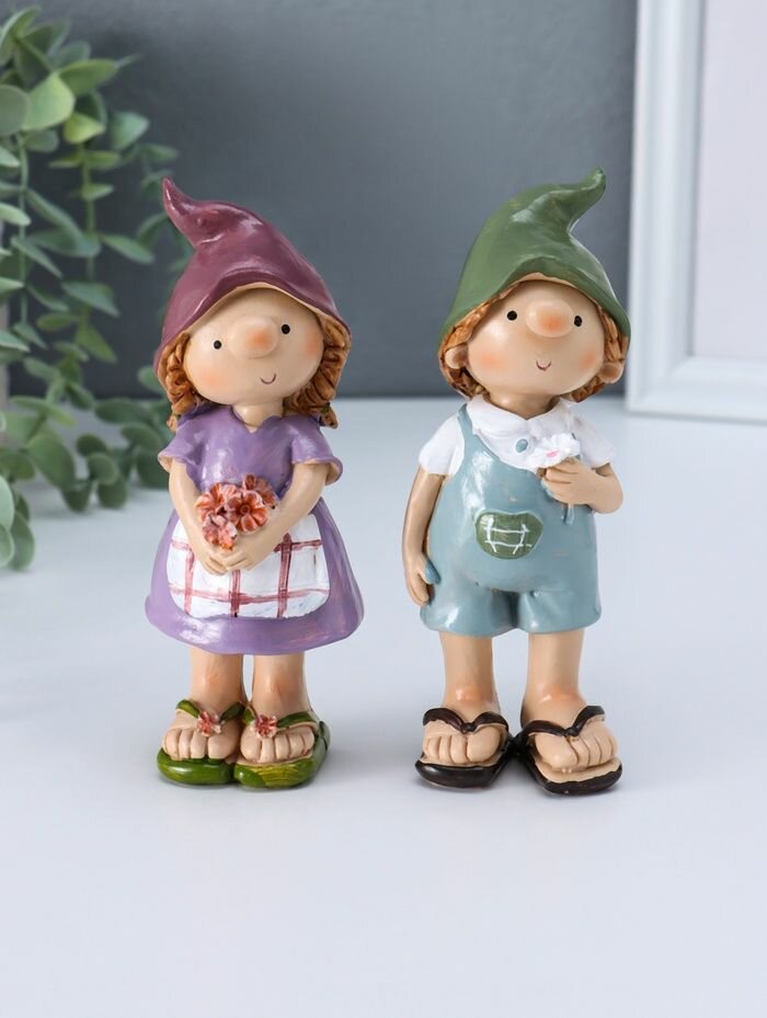 Набор фигурок 2 шт. полистоун Малыши в длинных колпаках, с ромашками , 4 5.3 15 см