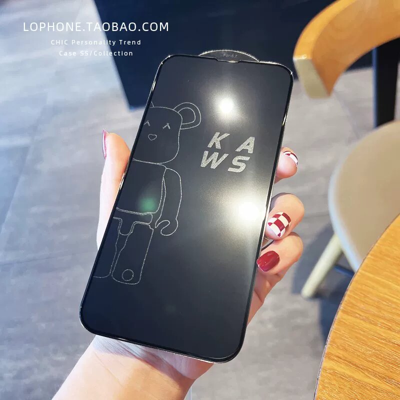 Защитное стекло для iPhone XS с рисунком Модный Бурый Медвежонок - Современное и защитное
