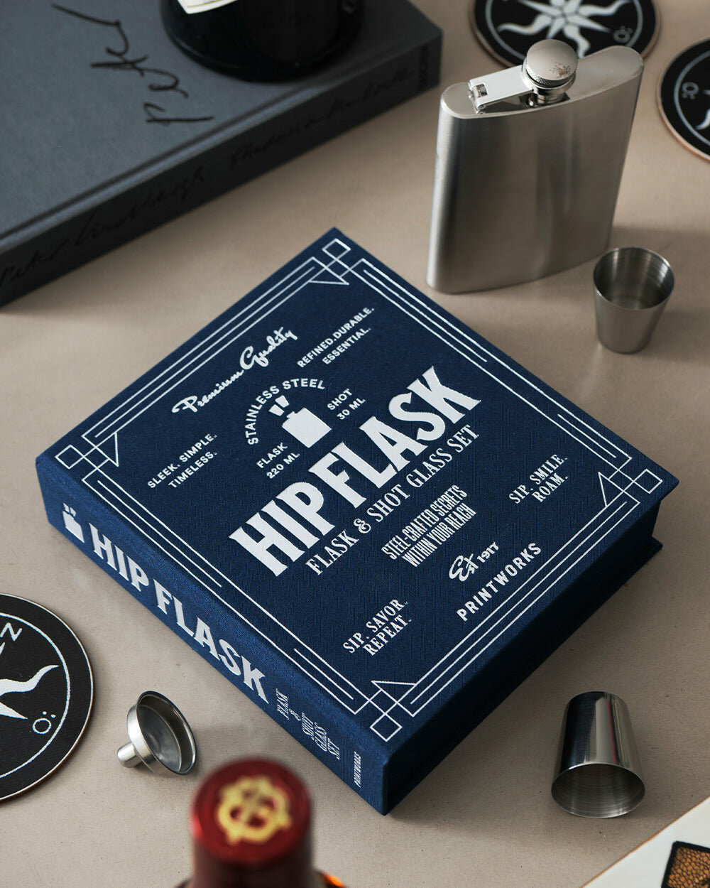Printworks Набор аксессуаров- карманная фляга+ рюмки+воронка The Essentials HIP FLASK, 3 предмета