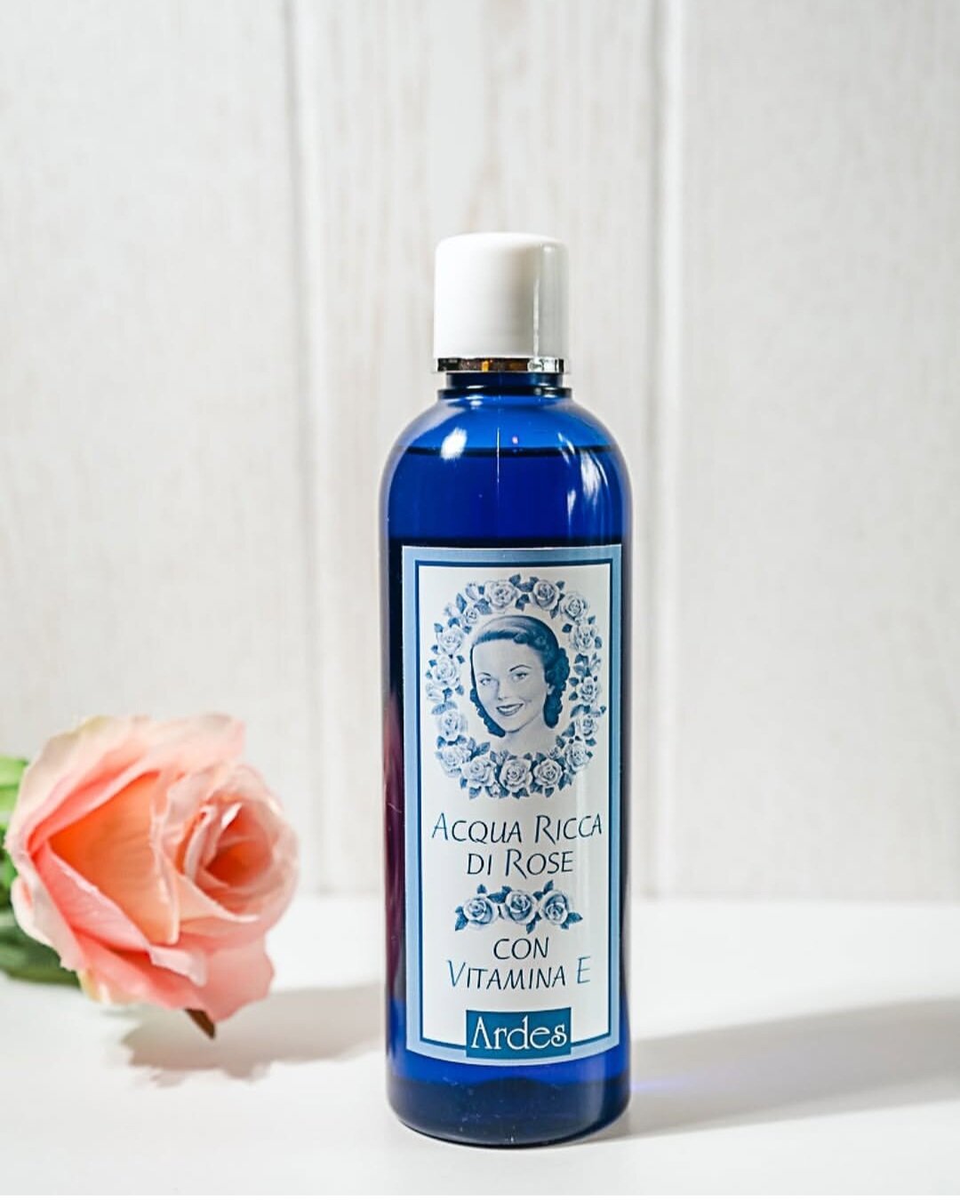 Ardes Тоник - розовая вода с витамином Е для всех типов кожи. Acqua Ricca di Rose con vitamina E. 250 мл. Италия
