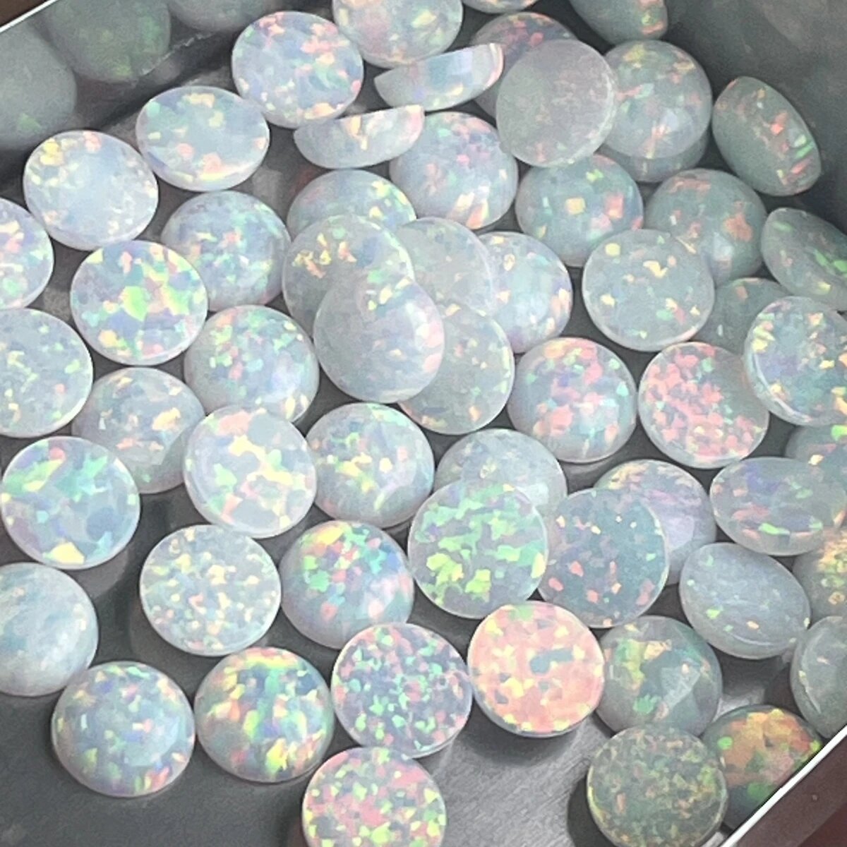 Лабораторный опал, круглые кабошоны, бусины 10mm 20PCS