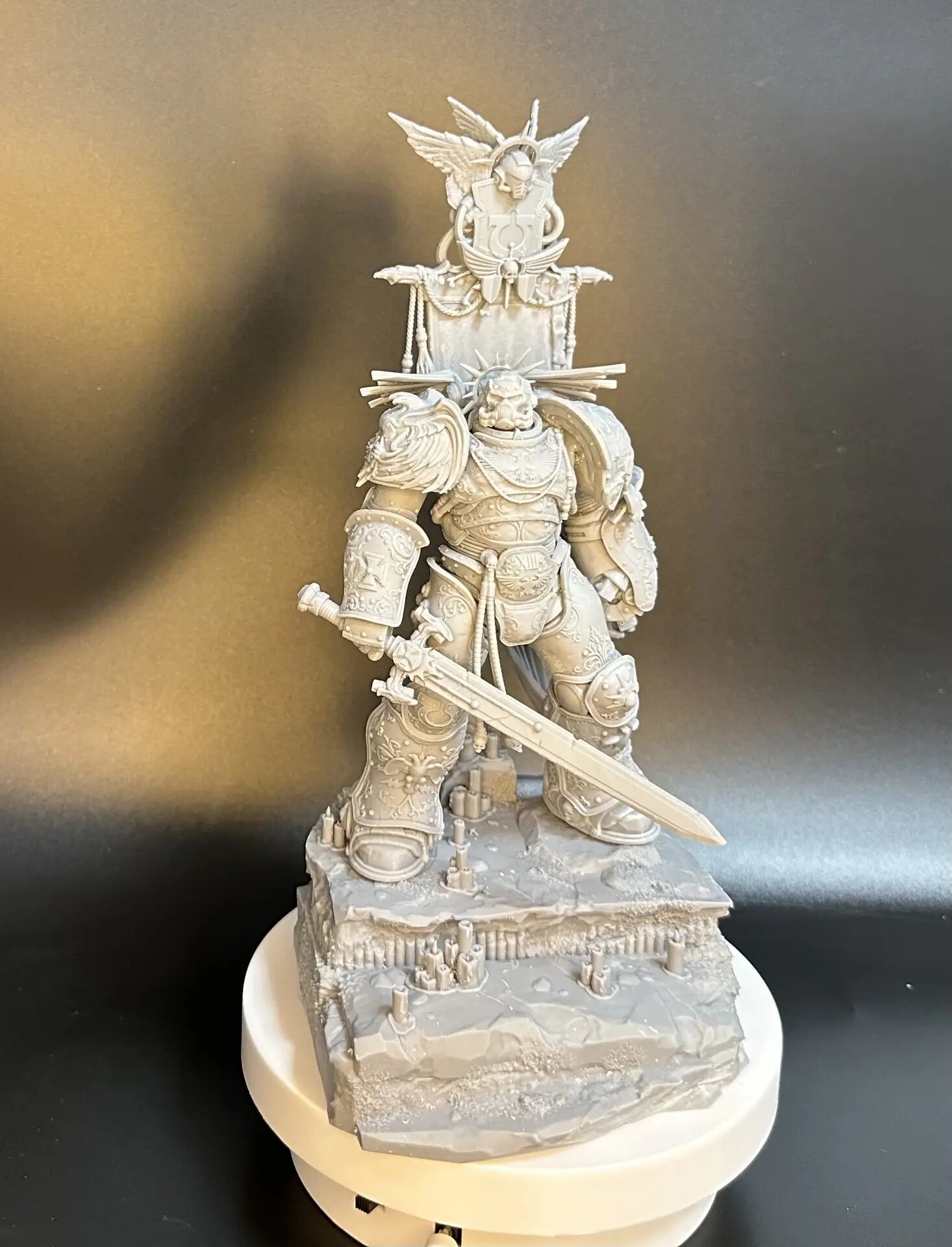 Фигурка, Warhammer 40000, Робаут Жиллиман (Roboute Guilliman), высота 23 см, под покраску