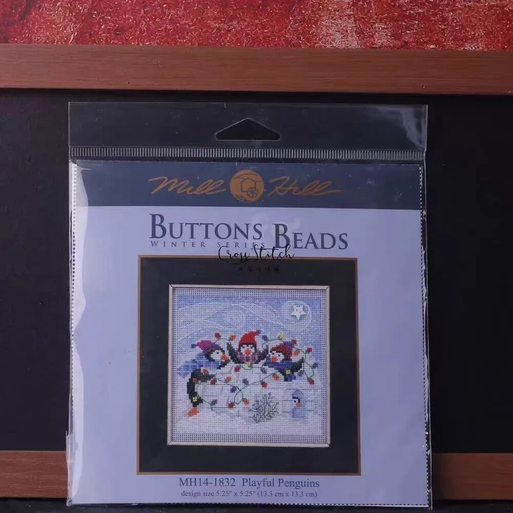 Набор для вышивания Mill Hill MH141832 "Playful Penguins", 133*133 мм